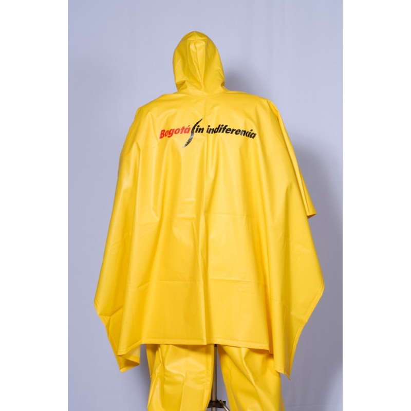 IMPERMEABLES CON ESTAMPADO CORPORATIVO